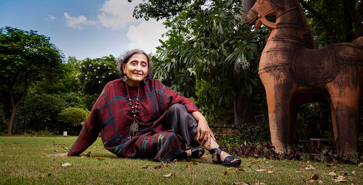 Neeru Kumar: ‘Simplicity Makes a Statement’ | The Voice Of Fashion